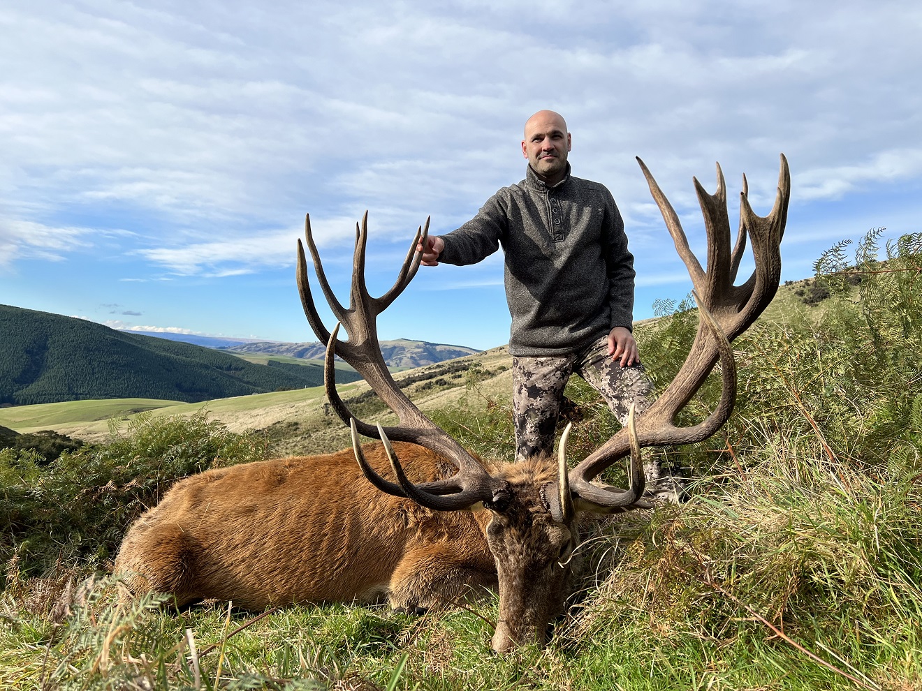 Red Stag Hunting Photos 2022 - Leithen Valley Hunts