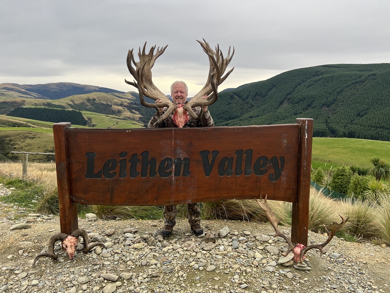 Red Stag Hunting Photos 2022 - Leithen Valley Hunts