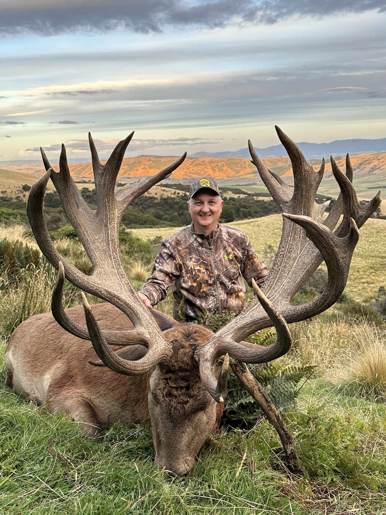 Red Stag Hunting Photos 2023 - Leithen Valley Hunts
